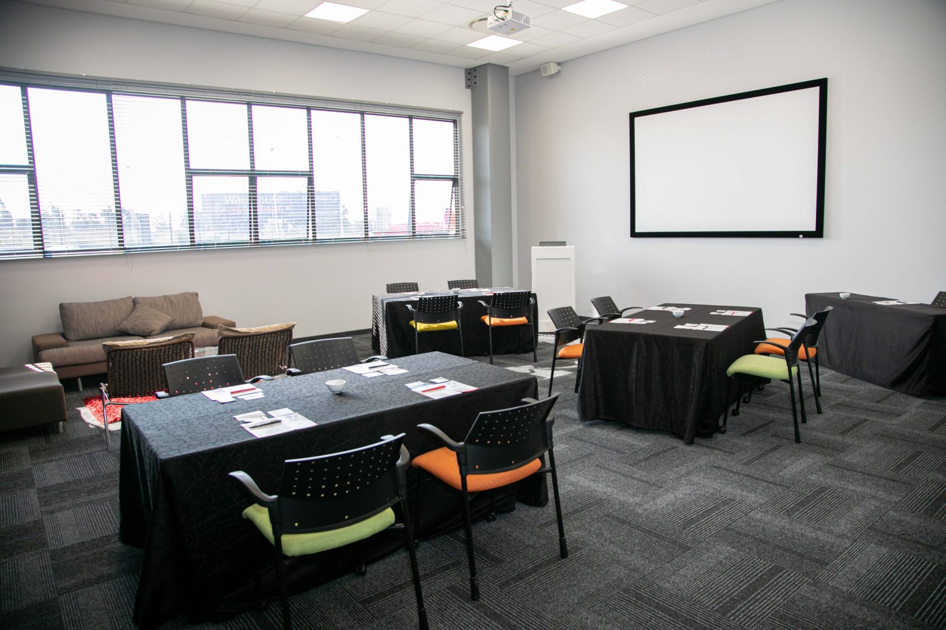 Mars Room: Focus Rooms